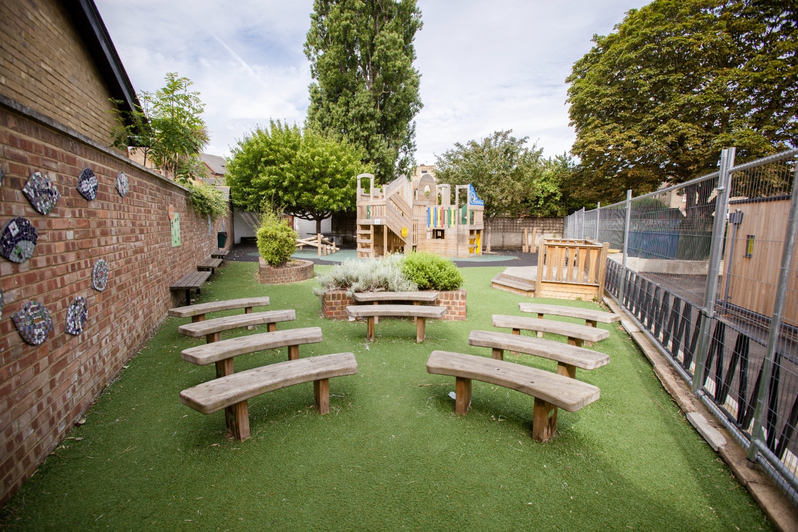 Sheringdale Primary School - Around School